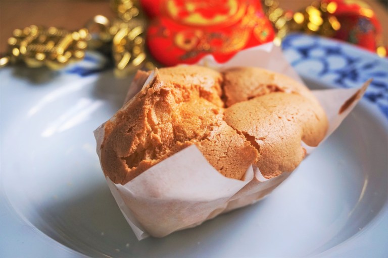 A Guide to the Best Chinese Bakery Desserts in NYC’s Chinatown ...