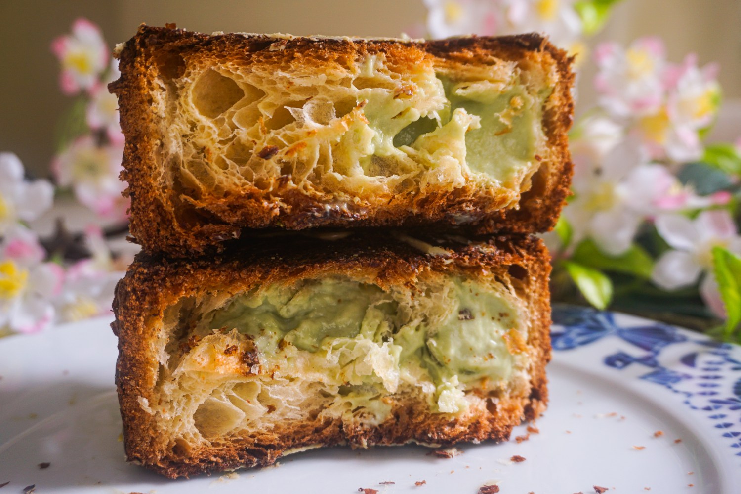 The different shapes of NYC’s viral croissant craze – Dessert ...