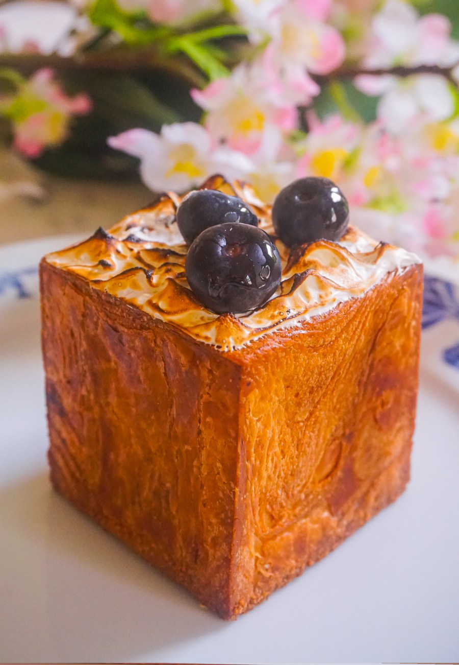 The different shapes of NYC’s viral croissant craze – Dessert ...